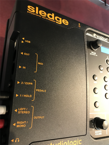 Sledge Black Edition 登場！黄色いシンセでお馴染みのStudiologic 「Sledge」のブラックバージョン | Digiland（デジランド）