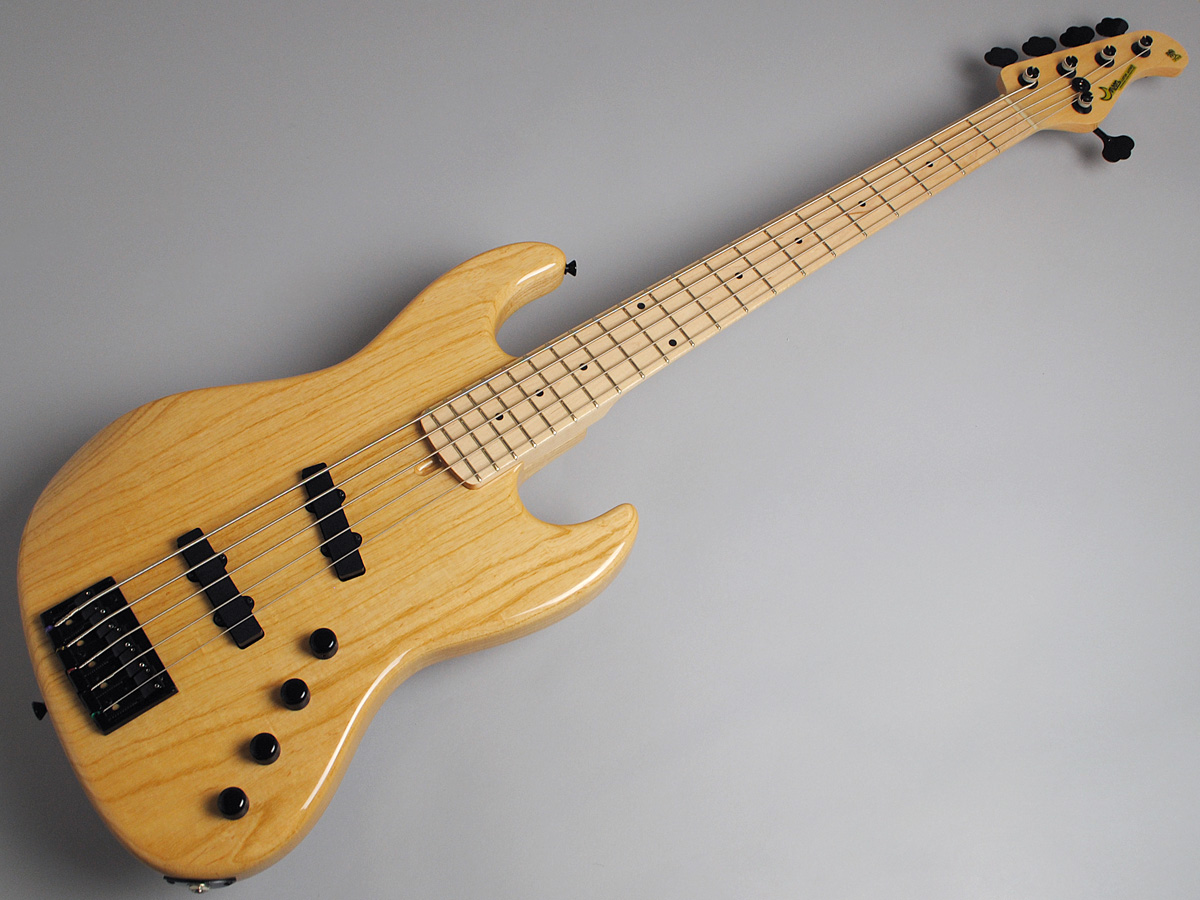 Moon (Bass) – ギタセレ（Guitar Selection）