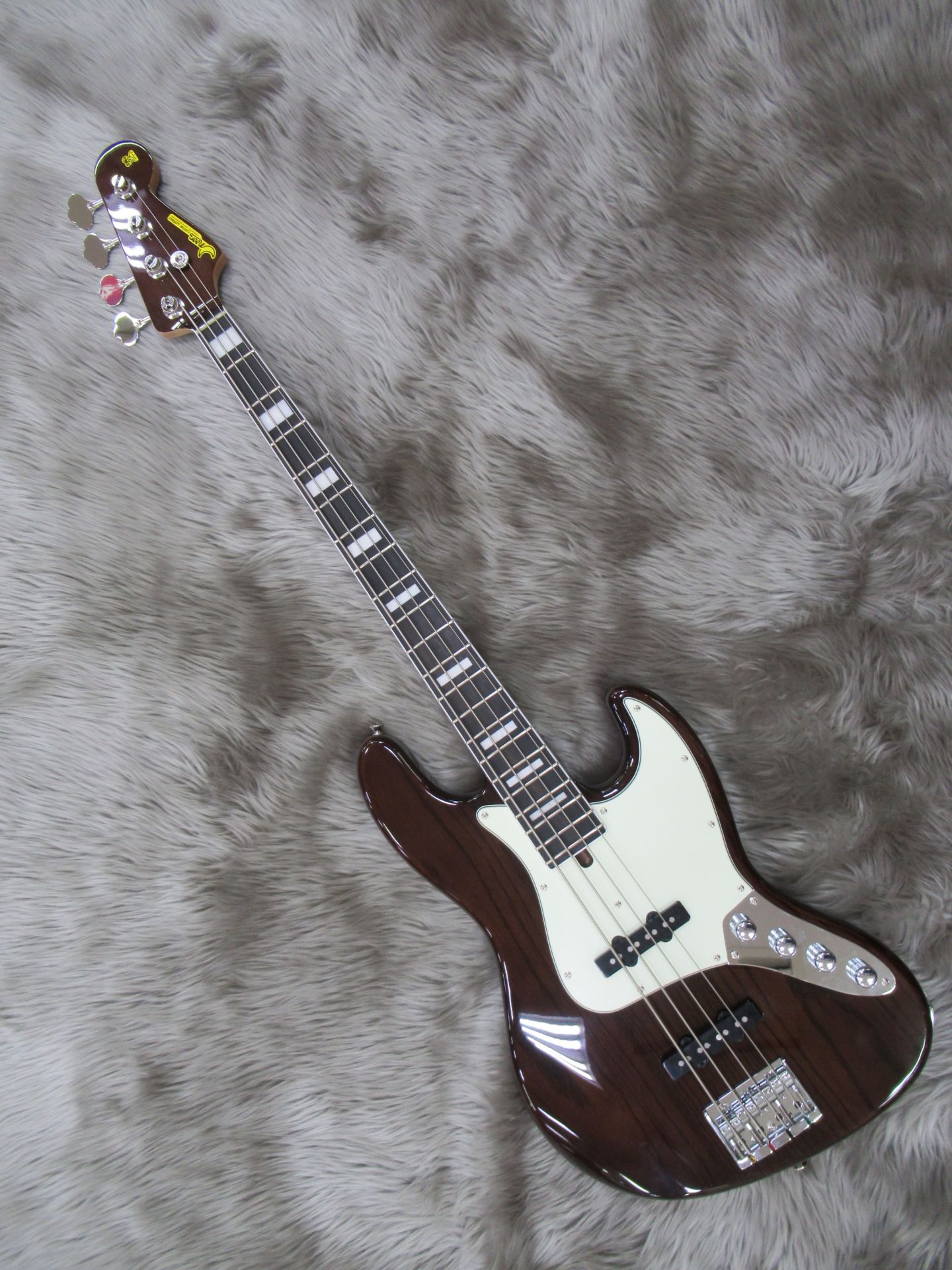 Moon (Bass) – ギタセレ（Guitar Selection）